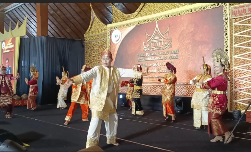 Baralek Gadang 2025, Akulturasi Budaya Minang dan Jawa - portalika.com
